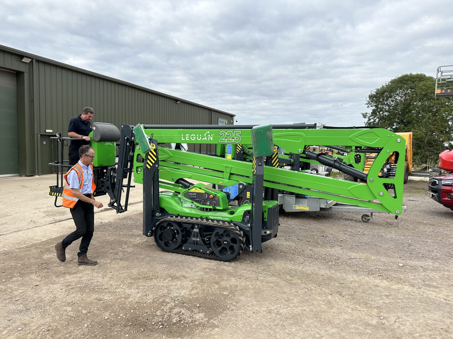 Access Boom & Scissor Lifts - Helpful Hirings